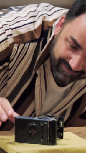 The amazing before and after of a 100-year-old camera, once used by his grandfather to capture precious moments, now beautifully restored by #TheRepairShop 🥰 | Quest