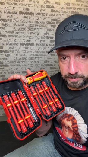 Unleash the master craftsman within you! ?? ️ Our multi-functional 13-in-1 screwdriver tool kit is equipped with a practical storage box, which is suitable for both professional electricians and home repairs. Keep your tools organized and be able to handle various tasks with ease! ?? ✨ #Must-have Toolkit | Mysteryan