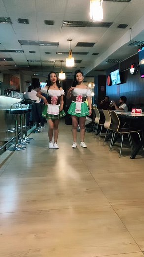 Celebrando Oktoberfest en Beer Station Bolivia