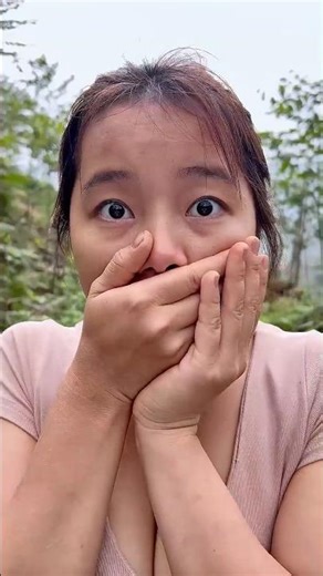 Help me! There are zombies here! 😱 #survival #bushcraft #camping