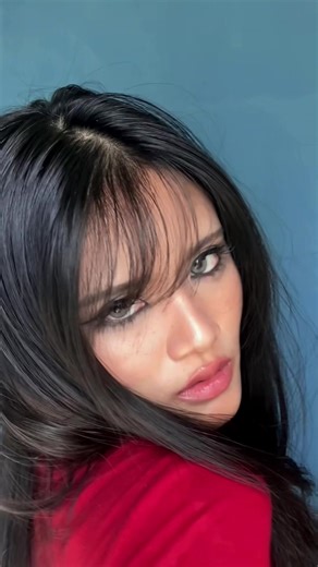 Grunge Makeup Tutorial: Achieve No Makeup Look