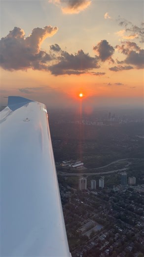 Sunset flight on DA40 | Flight Streamer