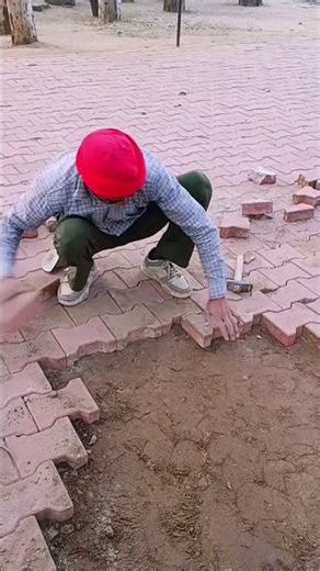 interlock block instalation #heavycivil #buildingmaterial #constructionchannel #viral.