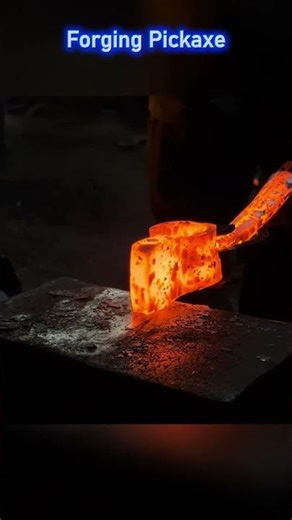 Forging a Pickaxe from an Old Anchor Chain - Satisfying Blacksmithing