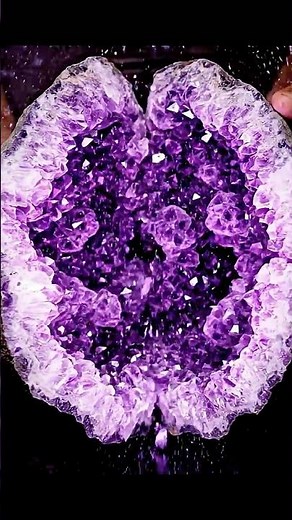 Geode Crack Reveal 💎😱