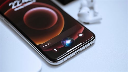 Apple will stop relying on ChatGPT and make Siri a "fully-fledged" AI chatbot this year, says reliable Apple insider