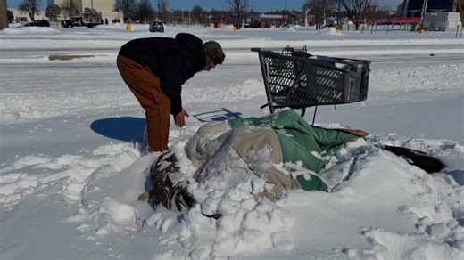 Oklahoma man uses personal fire truck to rescue people from extreme cold