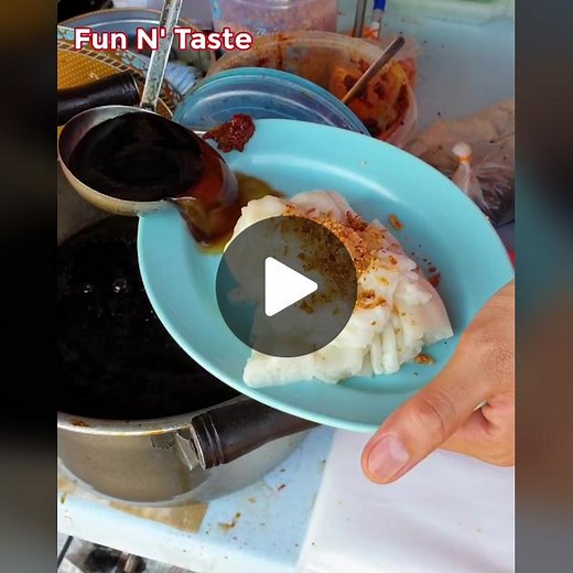 This place in Kajang has been serving Hong Kong style Chee Cheong Fun for over 30 years 😍 📍 Ten Hup Chee Cheong Fun @ Kajang [Non Halal]