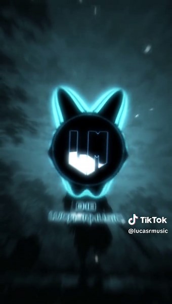 Exploring Two Different Worlds with Slowed Music