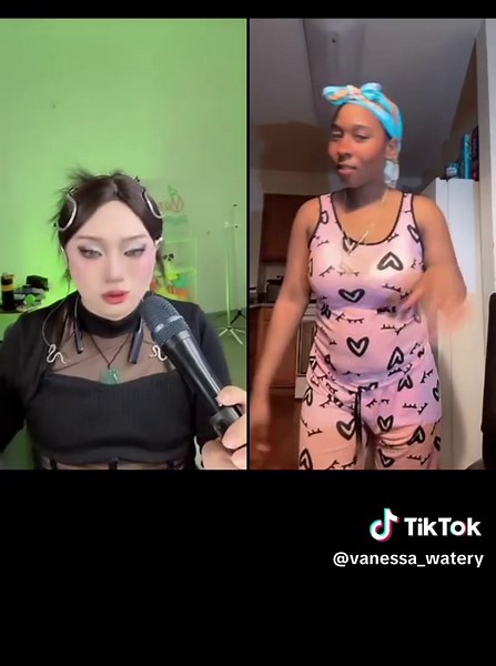 Singing Prank in Public: Hilarious Reactions