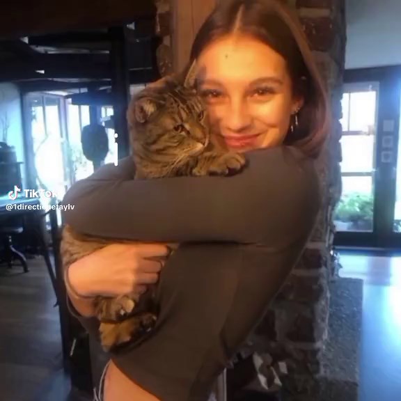 Taylor Swift and One Direction Performance - Fireproof