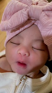 My not so little one, am I crying?🥹 You grow up too fast, anak. This will be your last month of toothless smiles and giggles. Last month of sitting with assistance. The last month of latching without biting🥹 Happy 7 months, my princess!💕 see you soonest. I love you sooo sooo much🥰😘 #fbreelsfypシ゚ #fbreelsfypシ゚ #fbreelsvideo #fypageシ #babiesofinstagram #fypviralシ | Ann FG