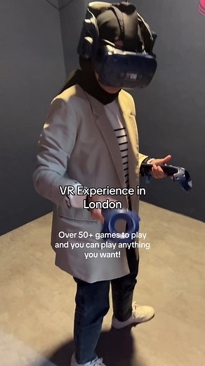 Immersive VR Experience in London: Fun Indoors!