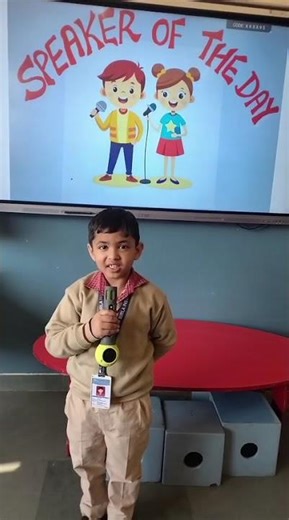 Presentation of a poem #claas first. #trending #youtubeshorts #add1subscriber #education #school