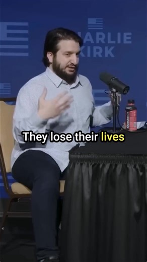 Apostate Prophet & Charlie Kirk Talk About How Islam Spread Vs. Christianity Relevant Articles/Sources: https://www.answering-islam.org/Books/Barton/02.htm https://www.answering-islam.org/Green/spread.htm https://www.answering-islam.org/Terrorism/by_the_sword.html Full Clip: https://youtu.be/2qhzwYUxeb4?si=L3MiRiZ7n1zLS9cl Support Apostate Prophet: https://www.youtube.com/@ApostateProphet/videos Support AP apostateprophet.com/donate Join this channel to help spread the word about Jesus on YouTub