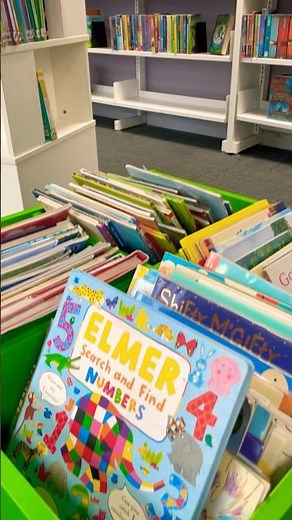 Books 📚 at the Library 📕 #kidssongs #kidsvideo #singalong #children #kids #toddlers #babies #books