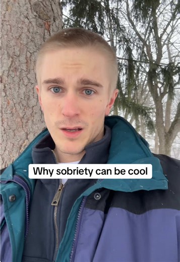 I got buddies working on this shit, I got family working on this shit. Drinking and partying can be a lot of fun, but for some people comes a time where you know it’s lowkey holding you back in certain aspects of life that are important to you. Like a slow burn that gets worse over time. At first it’s a big change, but change can be good. If you stick with it and don’t fight it, that change can open the door to endless possibilities, potential, and more life. Coaching in bio. #sober #mindset #he