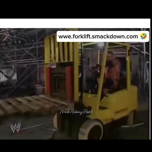 Humanlift 🤦🤣 #hilightseveryonefollowers #reelsviralシfb #highlightsシ゚ #reelstrending #forkliftjobs #forklift #forkliftoperator #forkliftchallenge #forkliftcertified #counterbalance | Mark Anthony Padil