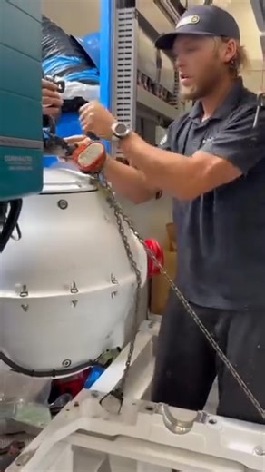 Seakeeper on Instagram: "We get the question all the time of whether multiple Seakeeper units work together. Nope! The units work independently, but their angular momentum adds together to provide the appropriate amount of stabilization for the vessel. Kudos to our Elite Dealer @triseakeeper for this impressive installation! We broke down why a vessel may have more than one Seakeeper in an article at the link in our bio! 🎥 @triseakeeper • • • #seakeeper #takearide #lovemyseakeeper #stabilizer #