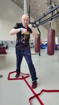 AN EXERCISE TO SHORTEN the Distance and Develop Footwork Coordination in Attack #boxing #soviet