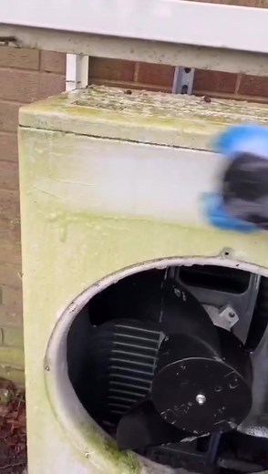 Who knew an adaptive cleaner could do that?! Vertex 👌🏼 @hvac_uk #hvac #hvaclife #hvactech