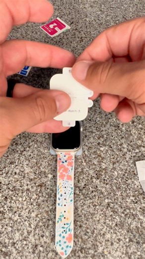 Watch How to Install THIS Apple Watch Screen Protector on Amazon Live