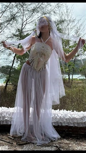 Bride #style #handmade #wearableart #slowfashion @PinkOne