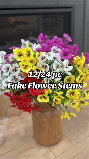 Fake flowers for spring. 💐 @YanGer store #fakeflowers #springdecor