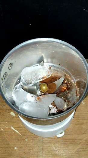 Cold coffee without the calorie load 😉Healthy can be tasty too!