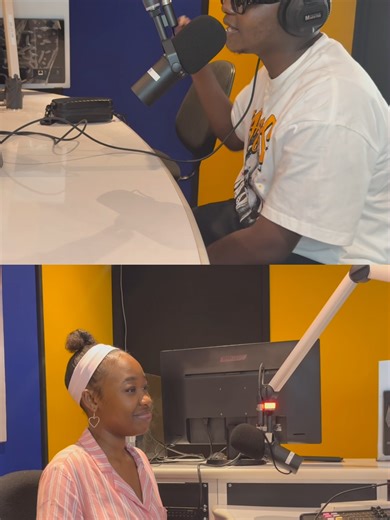 🔥 Mic check, energy on max! 🔥 @makhosazanakunen9 The Ultimate Drive Time Experience all the way up with Maxwell Da MC on Feature Ultimate MCs! 🎤 Bars and vibes — it was lit to say the least! 🚀 #VUTFM #UltimateDriveTimeExperience #FeatureUltimateMCs #MaxwellDaMC #Makhosazana #RadioVibes #MCculture #OnAirMagic