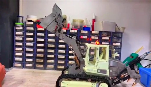 1.2K views · 74 reactions | Lesu new arrival hydraulic 973k track loader new arrival | LESU RC USA | Facebook