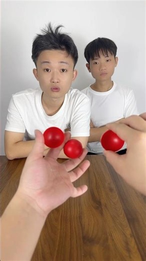 Red ball split body magic红球分身术 #魔术教学 #magic