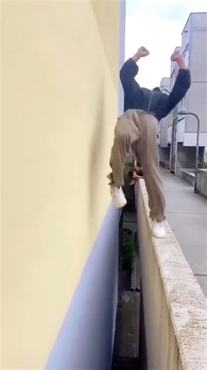 4AMTECH | FULL STACK DEVELOPER business & Application development #tech