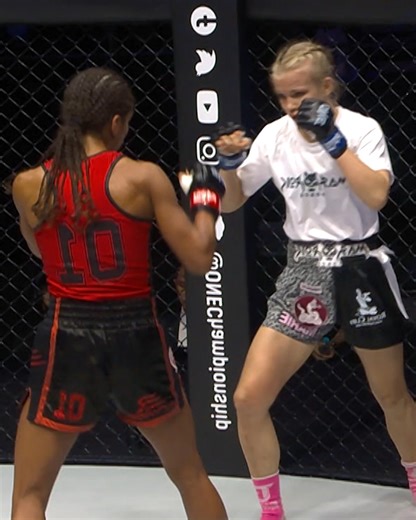 Anissa Meksen shows NO MERCY 😨 Will she dominate Kana when they clash in a kickboxing thriller at ONE Friday Fights 92? | ONE Championship