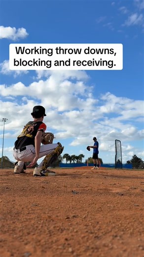 Great work with Wyatt today! ⚾️ We focused heavily on catcher fundamentals, specifically: • Footwork on throw downs • Blocking form and recovery • Getting up quick and delivering the ball to throw out runners • Receiving and framing the baseball from the pitcher I tell my guys all the time—if you want to play catcher at a high level, there are three non-negotiables you must master: 1️⃣ Throw downs 2️⃣ Blocking 3️⃣ Receiving That’s where we spend the most time, and Wyatt put in the work today. Lo