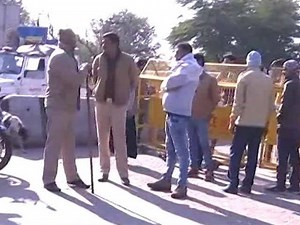 88K views · 1.1K reactions | Protesters at Delhi's Shaheen Bagh refused to budge from the spot despite attempts to persuade them to leave. A petition has also been filed in the Supreme Court seeking directions to the police to ensure smooth traffic flow on Delhi's Kalindi Kunj-Shaheen Bagh stretch. NDTV speaks to local residents to find out what they have to say. | NDTV | Facebook