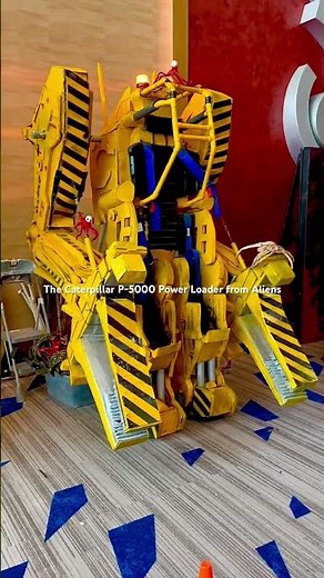Our 1:1 scale Caterpillar P – 5000 Power Loader fr￼om Aliens.
