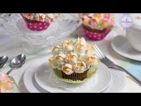 How to decorate cupcakes using Russian Piping Tips