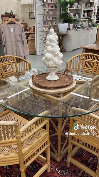 Creative Display Setup for Local Shopping Experience