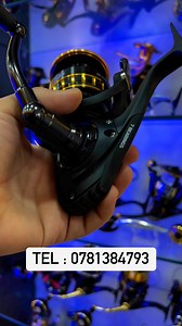 Daiwa BG 4500Moulinet Daiwa BG 4500 – Puissance, fiabilité et performance signée DaiwaConçu pour les pêcheurs exigeants, le Daiwa BG 4500 est un moulinet spinning robuste, prêt à affronter les plus gros combats en mer comme en eau douce. Avec son corps en aluminium HardBodyz, il offre une rigidité exceptionnelle et une durabilité à toute épreuve.Équipé d’un frein ATD ultra fluide d’une puissance de 10 kg, il garantit un contrôle parfait même sur les poissons les plus puissants. Son roulement Dig