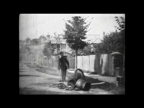 Explosion of a Motor Car (1900) Hepworth