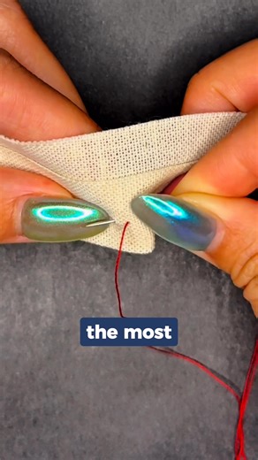 The standard straight stitch that sewing machines do is a basic stitch! These hand stitches shown in this video are just the hand sewn versions of basic stitches. The hand sewn backstitch is the closest to a machine sewn straight stitch. — Please comment any of your other sewing questions and I’ll do my best to answer them!🥹🫶🏼 VD: Montage of clips showing basic stitches on both muslin and sewing cards cut out from the Stitch by Stitch workbook. The basic stitches shown include the running sti