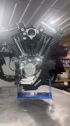 17 reactions | Complete engine rebuild on this Ultra Limited — back to life and ready to ride! #HarleyDavidson #enginerebuild #ultralimited #HobanBrothers #DarkhorseMotorCompany | Hoban Brothers Motorcycles | Facebook