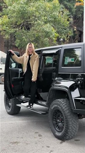 Girl + Off-Road Beast = Deadly Combo 😎🔥 #GirlPower #SUVLife #OffRoadQueen #Shorts