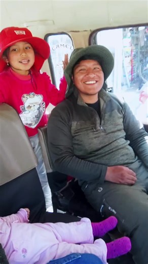 compartiendo momentos bellos con la familia 😍 #familiar #compartimiento😍 #yanis #comidatiktok #@Yanis 2