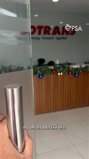 What does global exposure at PSA really look like? For Boshen, it's starting his mornings in Vietnam with the comforts he loves, stepping into a role that connects two countries, and working hand-in-hand with teammates across borders. 🌏 As a #ManagementAssociate, this experience includes strategising in the office to being onsite at the terminal, bringing new challenges and chances to grow. Curious about international opportunities like this? Explore our #GlobalManagementAssociateProgramme here