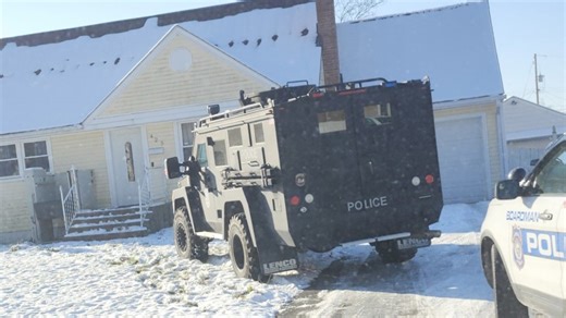 Police conduct search in Boardman