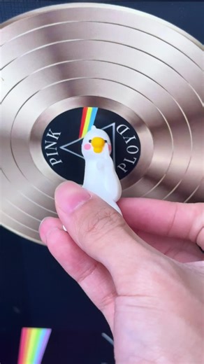 🦆If you recognize this guy, we're automatically friends. #munbyn #desktop #desksetup #officelife #decoration