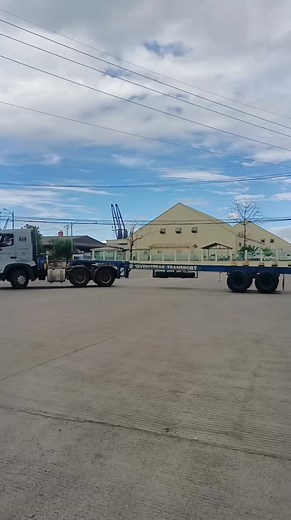 Trailer backing up #MANIBELA #truckers | Pinoy Manibela