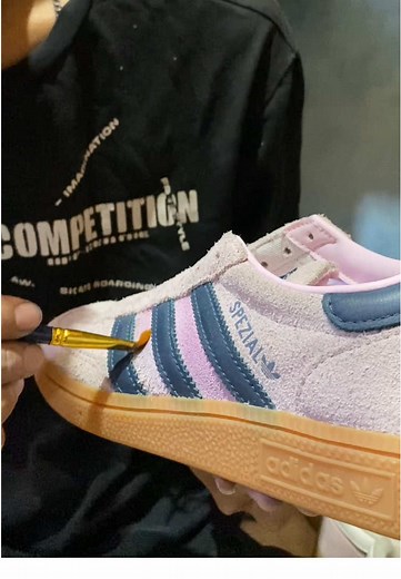 Repaint Adidas Spezial in Soft Pink: A Step-by-Step Guide